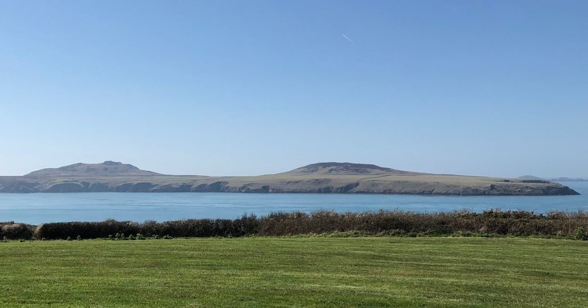 10 Reasons to Book a Camping Holiday in Pembrokeshire — Rhosson Ganol ...